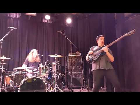 Smoke Stack Rhino - Rumblefish (live at The Toff) - YouTube