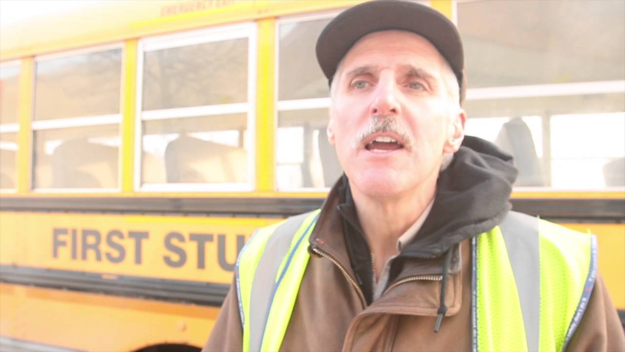 Philip Bologna, the opera singing bus driver in Rochester - YouTube