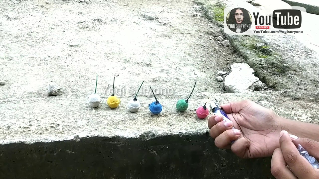 Review Mercon kentut ( Fireworks smoke balls ) - YouTube