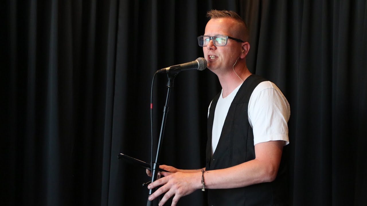 Arnold Postma - Blauw (Live bij Zomer Radio) - YouTube