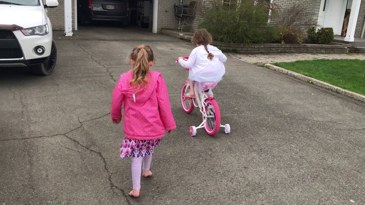Mermaid besties bike riding demonstration - YouTube