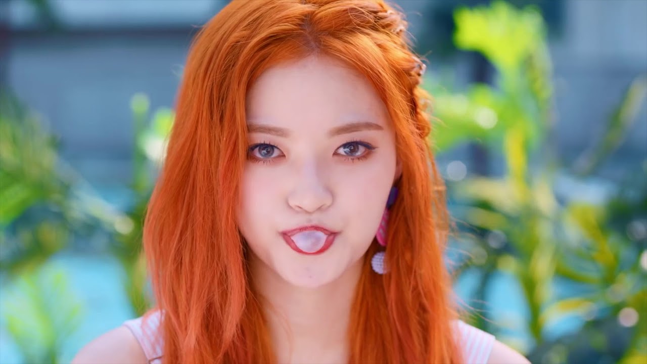 DIA'S "WOO WOO" AND TINASHE'S "SUPERLOVE" LAYERED + MV MASHUP - YouTube