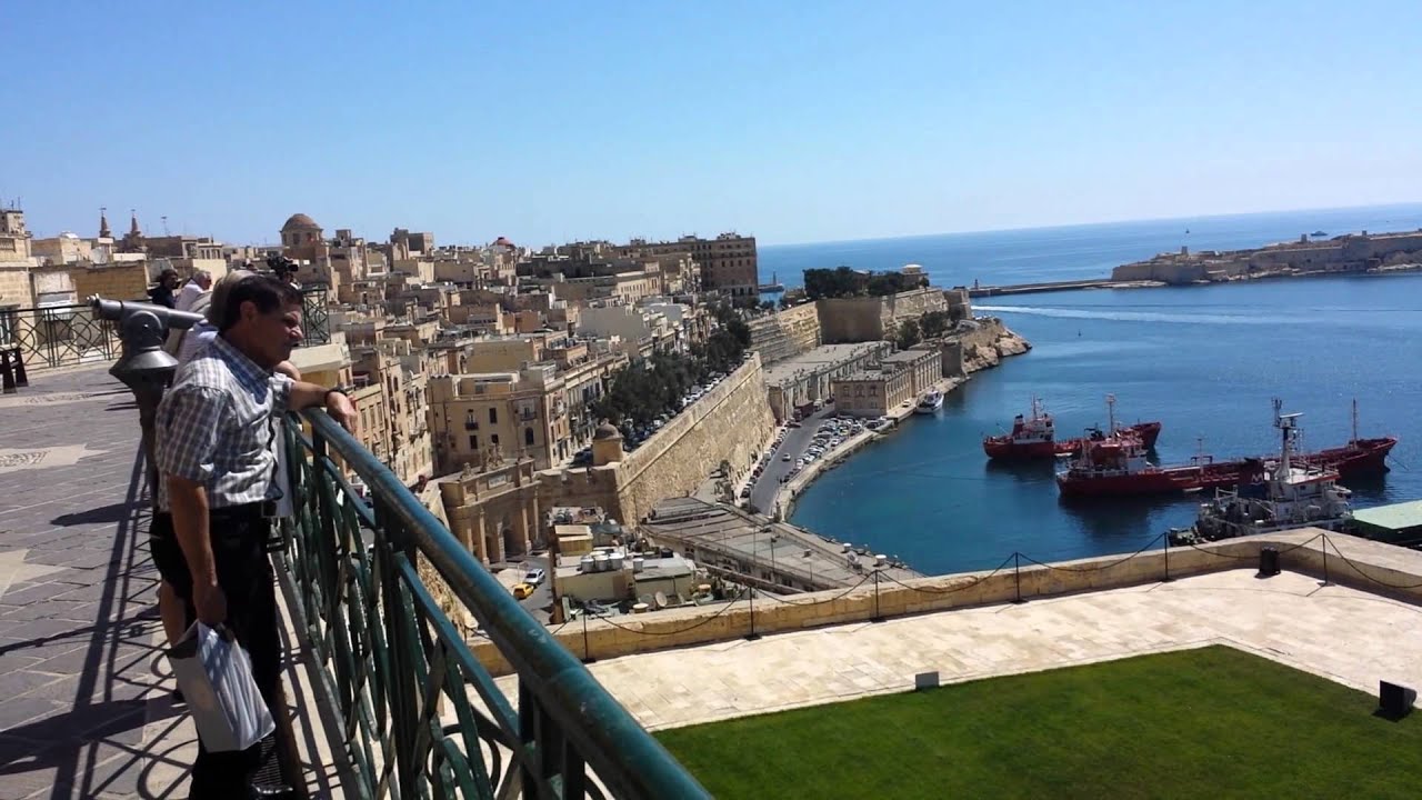 Barraka ta fuq, Valleta, Malta - YouTube