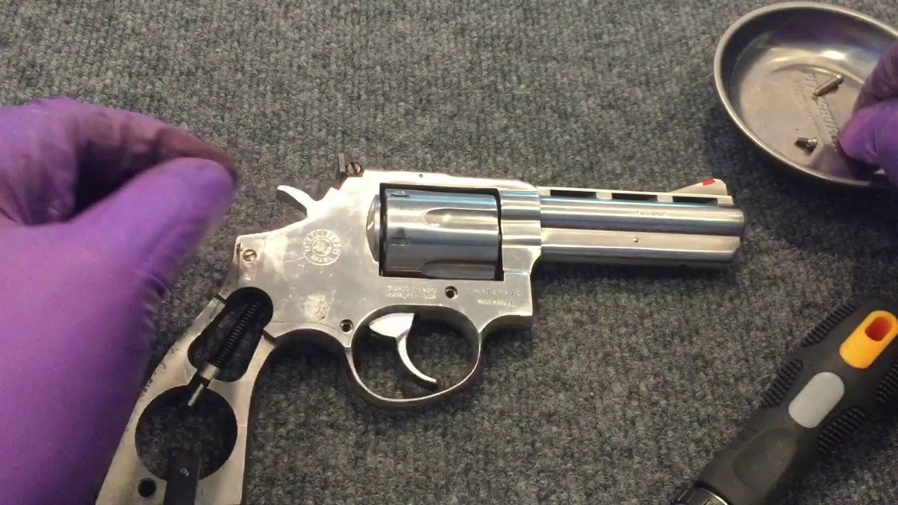 Taurus 689VR Revolver (Part 2): A Closer Look - YouTube