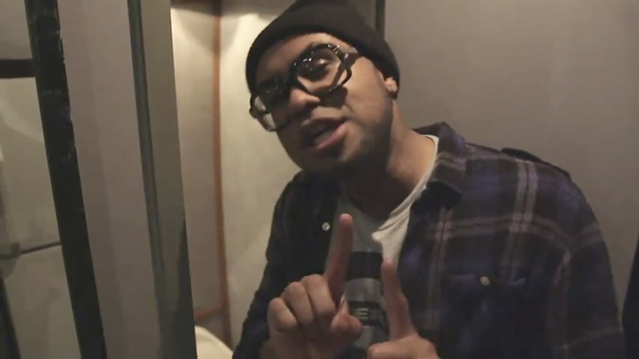 Bruno Mars - The Doo-Wops & Hooligans Official Tour Video #4 - YouTube