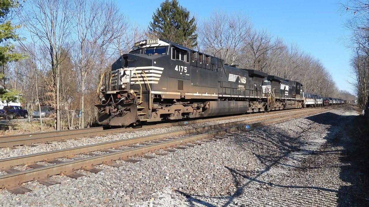 Railfanning the Louisville Metro #2 | NS 375 & CSX M209 - YouTube