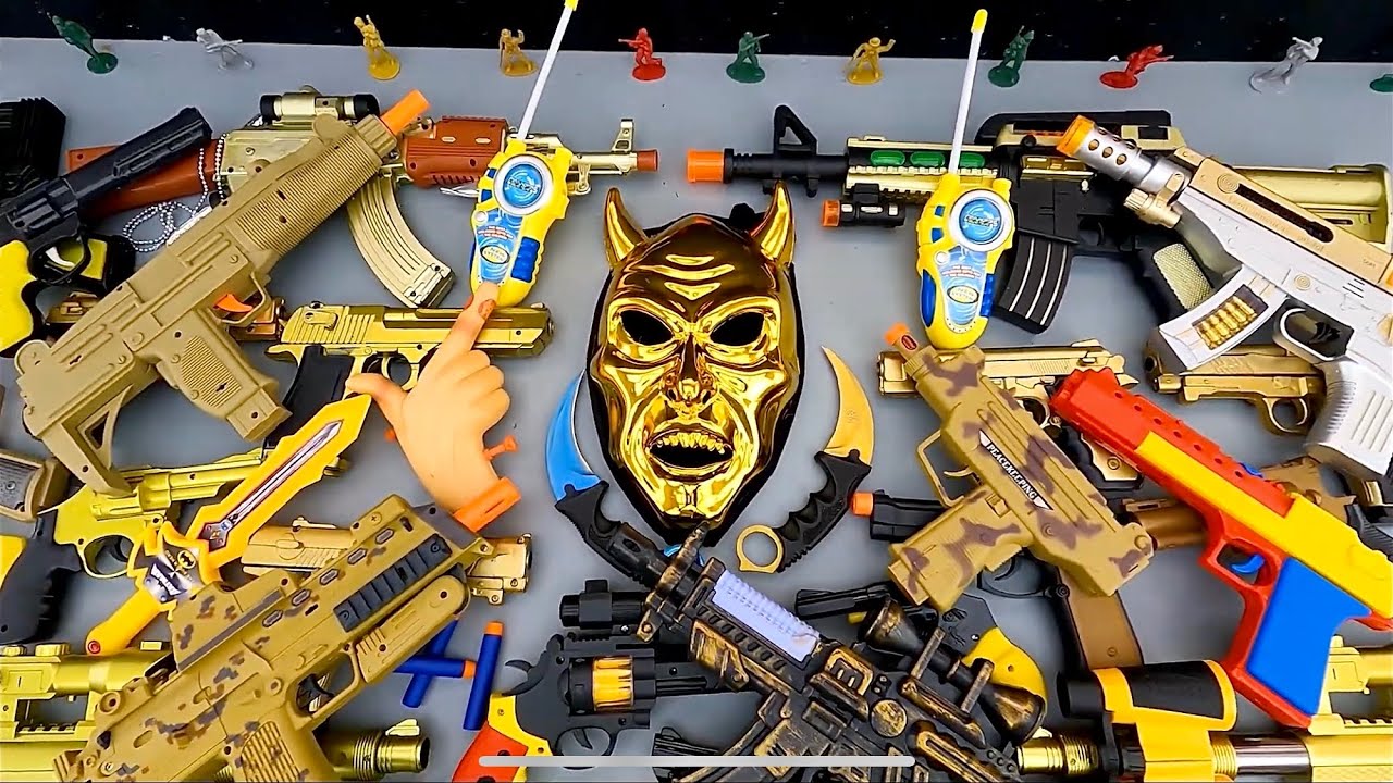 Golden Devil Mask & Golden Toy Guns - MP35 / German Machine Gun /Yello ...