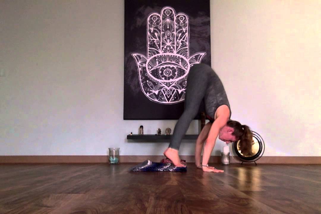 Build Strength with Sliding Push-ups - YouTube