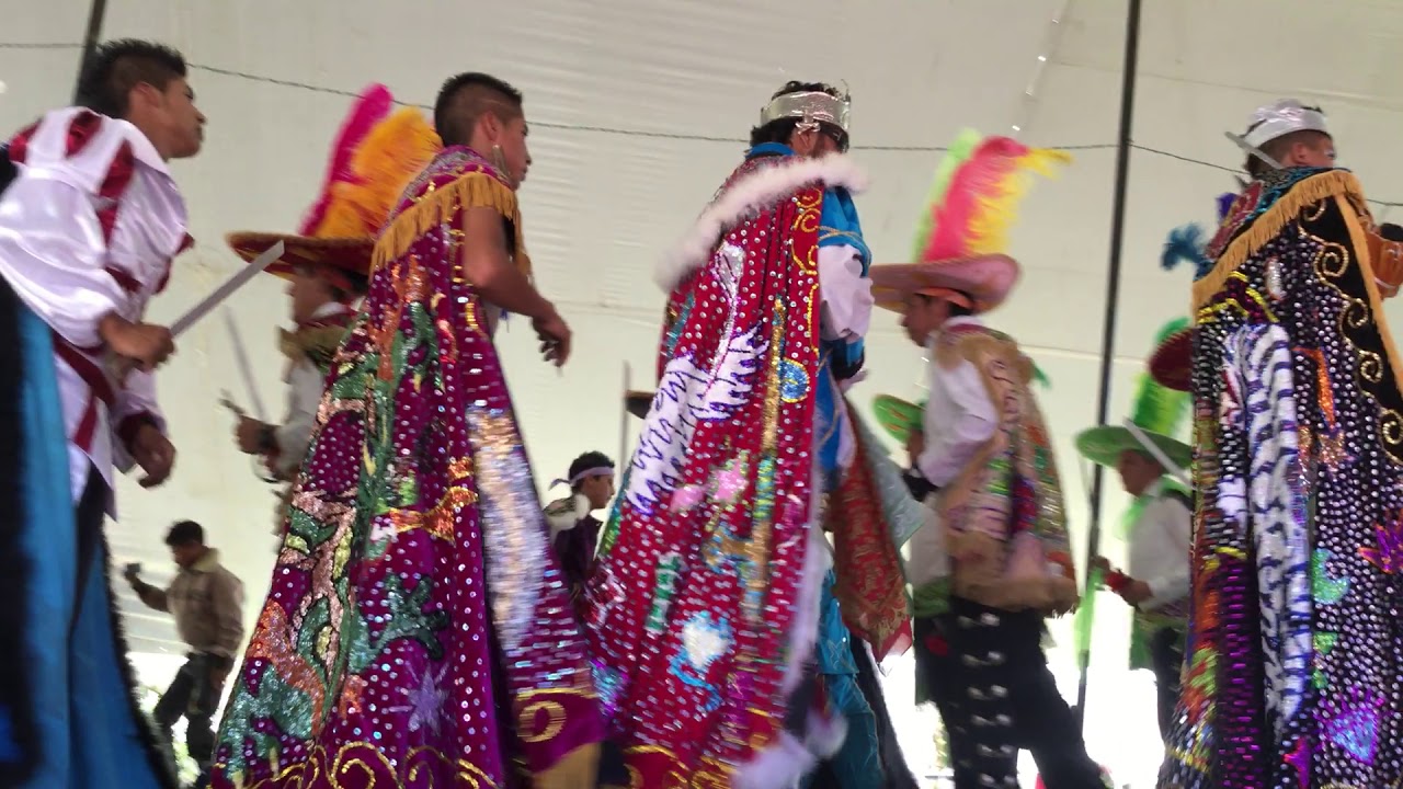 Danza de Moros y Cristianos | Inicio de Marcha | San Lorenzo - YouTube