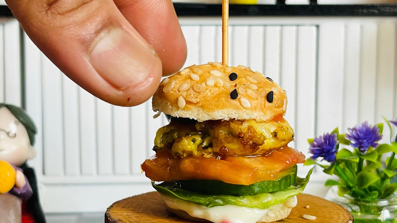 Mini chicken burger/Mini kitchen/Miniture kitchen/Mini food - YouTube