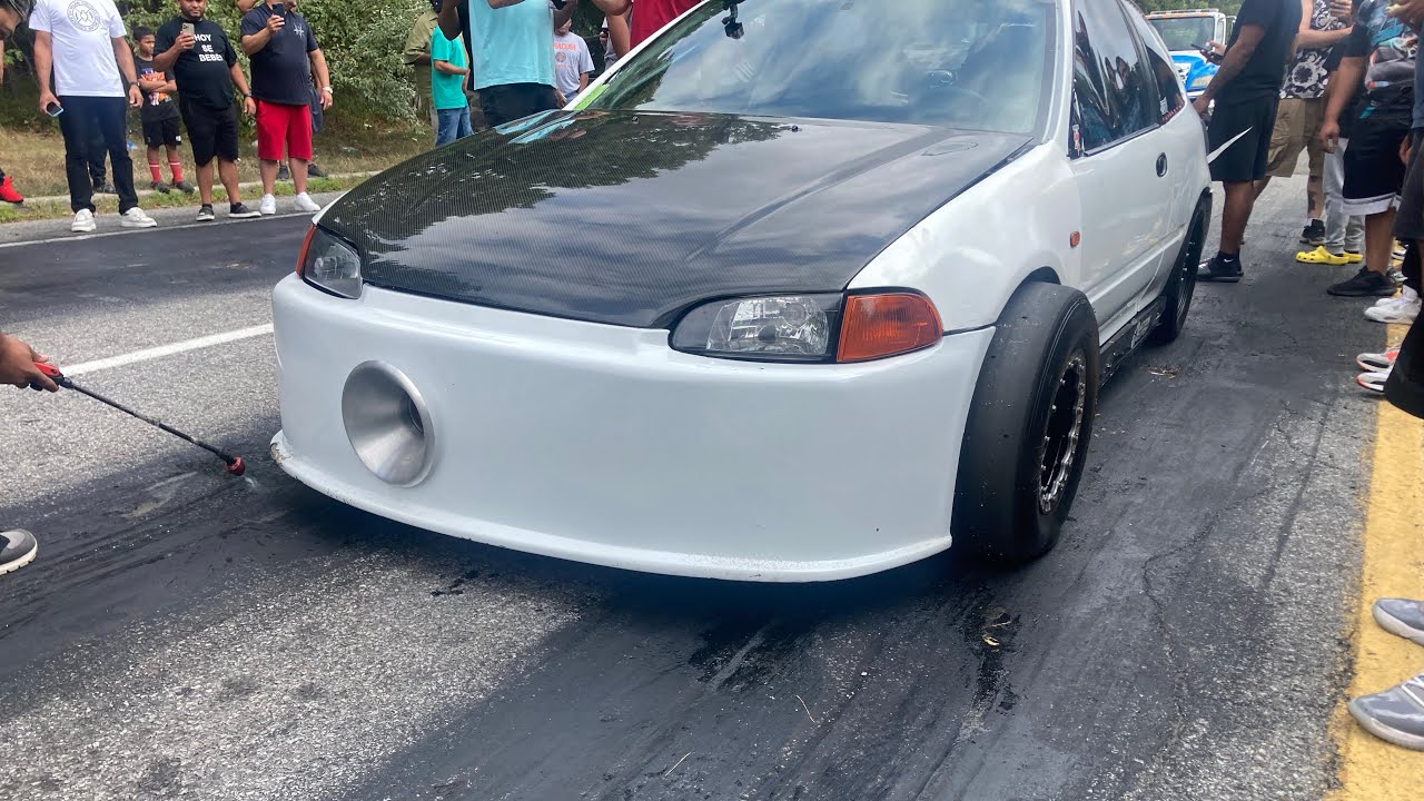 Saul racing street shoot out - YouTube