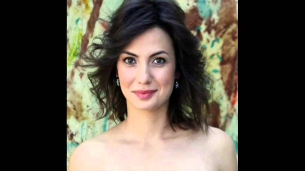 Wajah Asli Solmaz Gunes Emir Dalam Drama Cansu & Hazal ANTV - YouTube