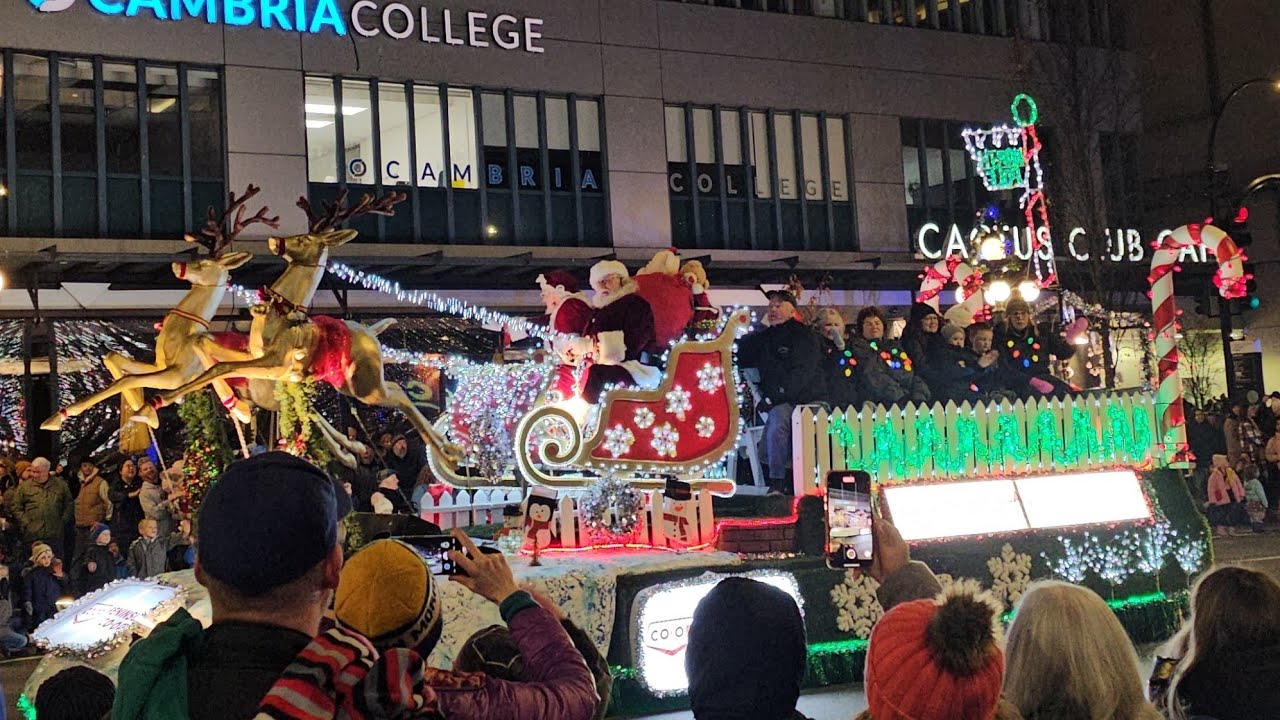 Santa Parade in Victoria, B.C Canada 🇨🇦 Part 3/3 - YouTube