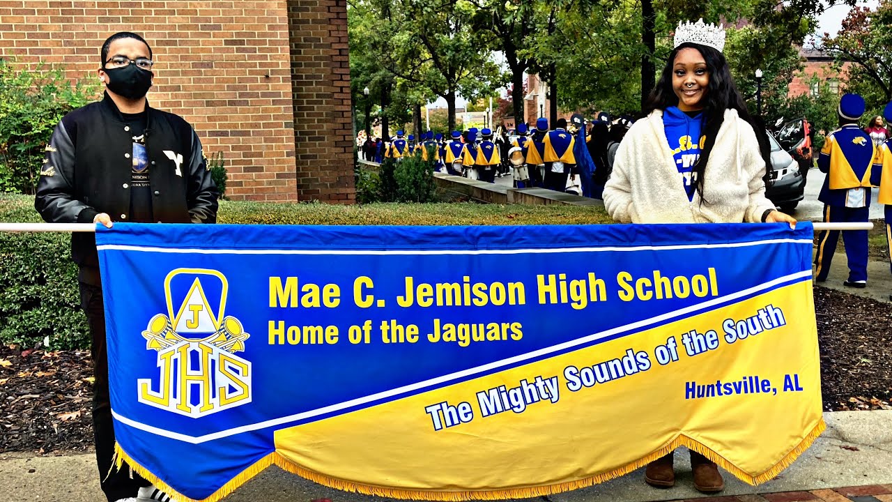 Mae Jemison High School Drumline (2021) Magic City Classic Parade - YouTube
