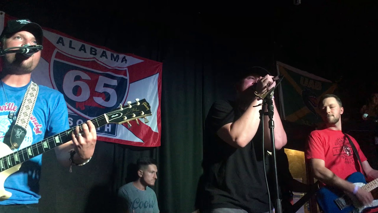 Tyler Braden - Leave Me Alone - YouTube