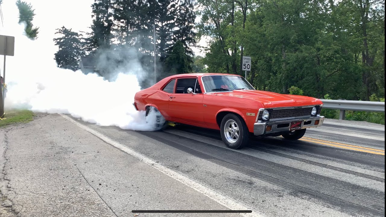 Burnouts Leaving Car Show 2022! - YouTube