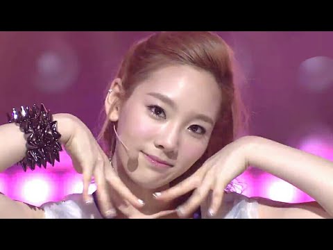 Girls' Generation-TTS (소녀시대-태티서) - Twinkle / STAGE MIX 교차편집 - YouTube