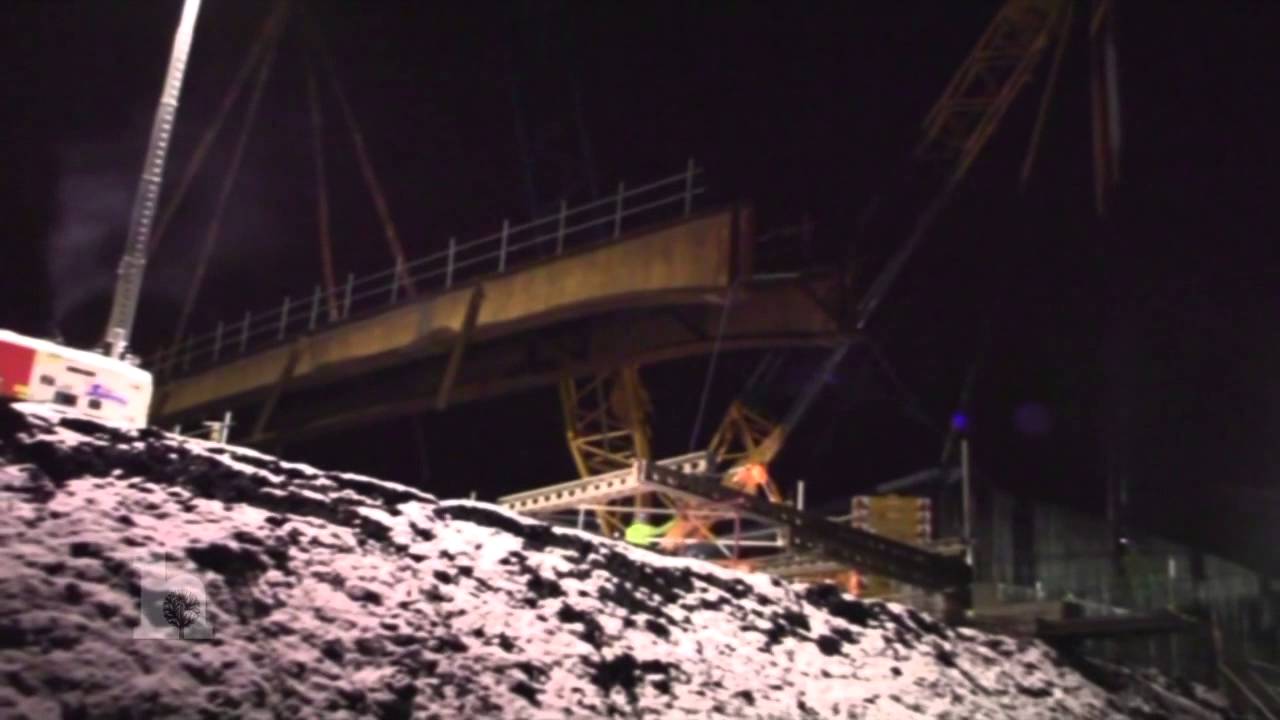 M8 Junction 4A Construction Main Beams Placement - YouTube