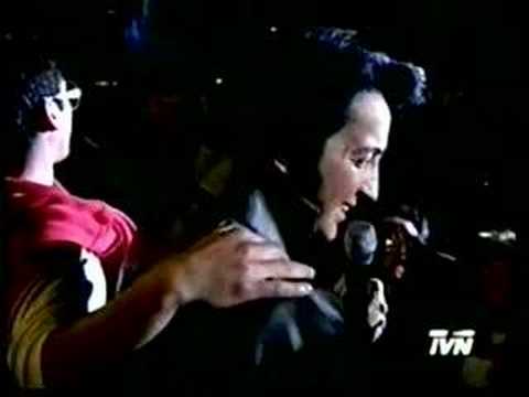 Are You Lonesome Tonight (Garry Wesley as Elvis )Chile) - YouTube