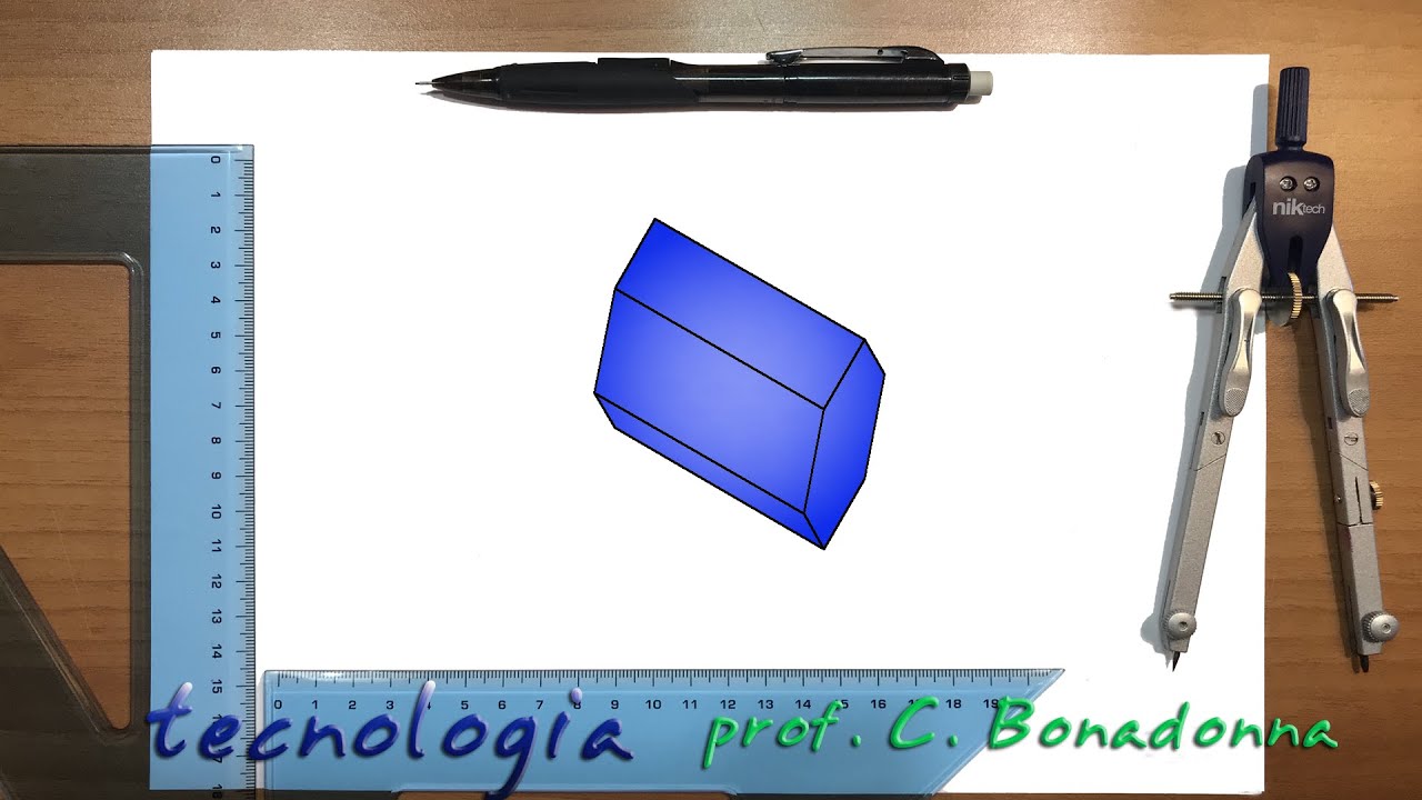 Assonometria monometrica di un prisma esagonale perpendicolare al PV ...
