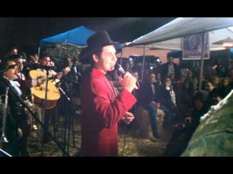 Ezequiel pena Jr chekito cantando - YouTube