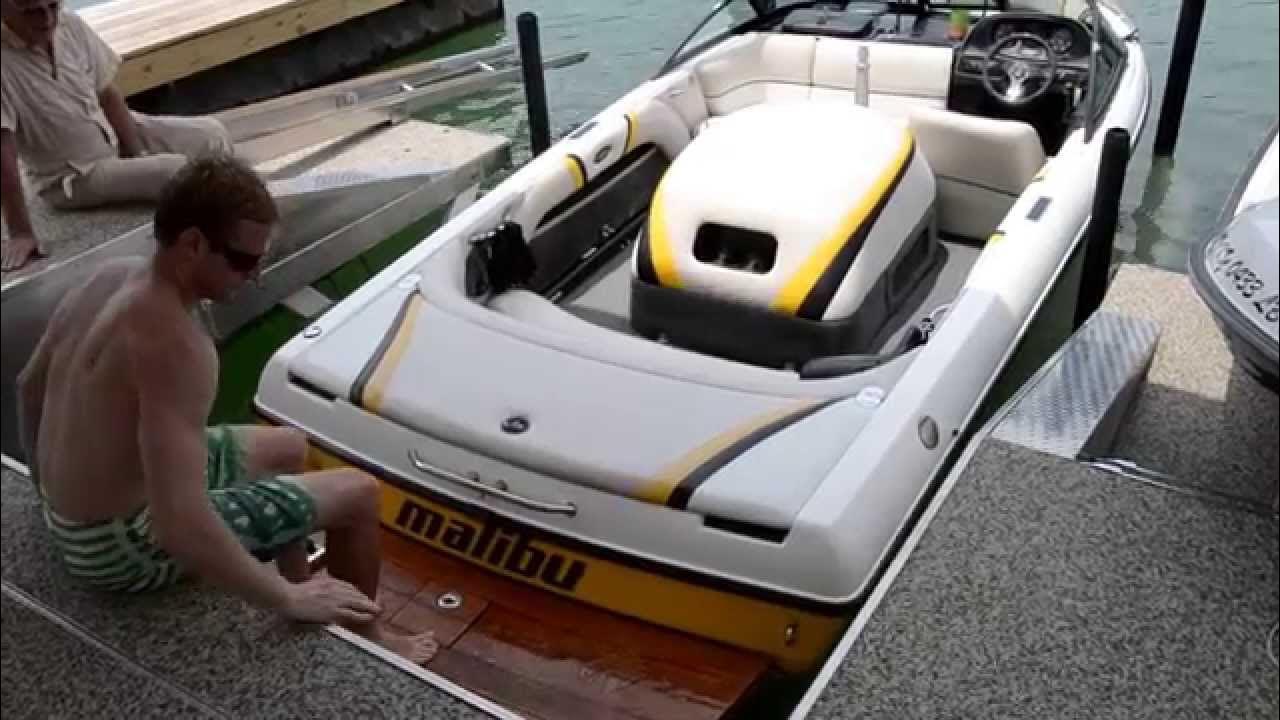 Divnick Boat Lift, Loading Stern-First - YouTube