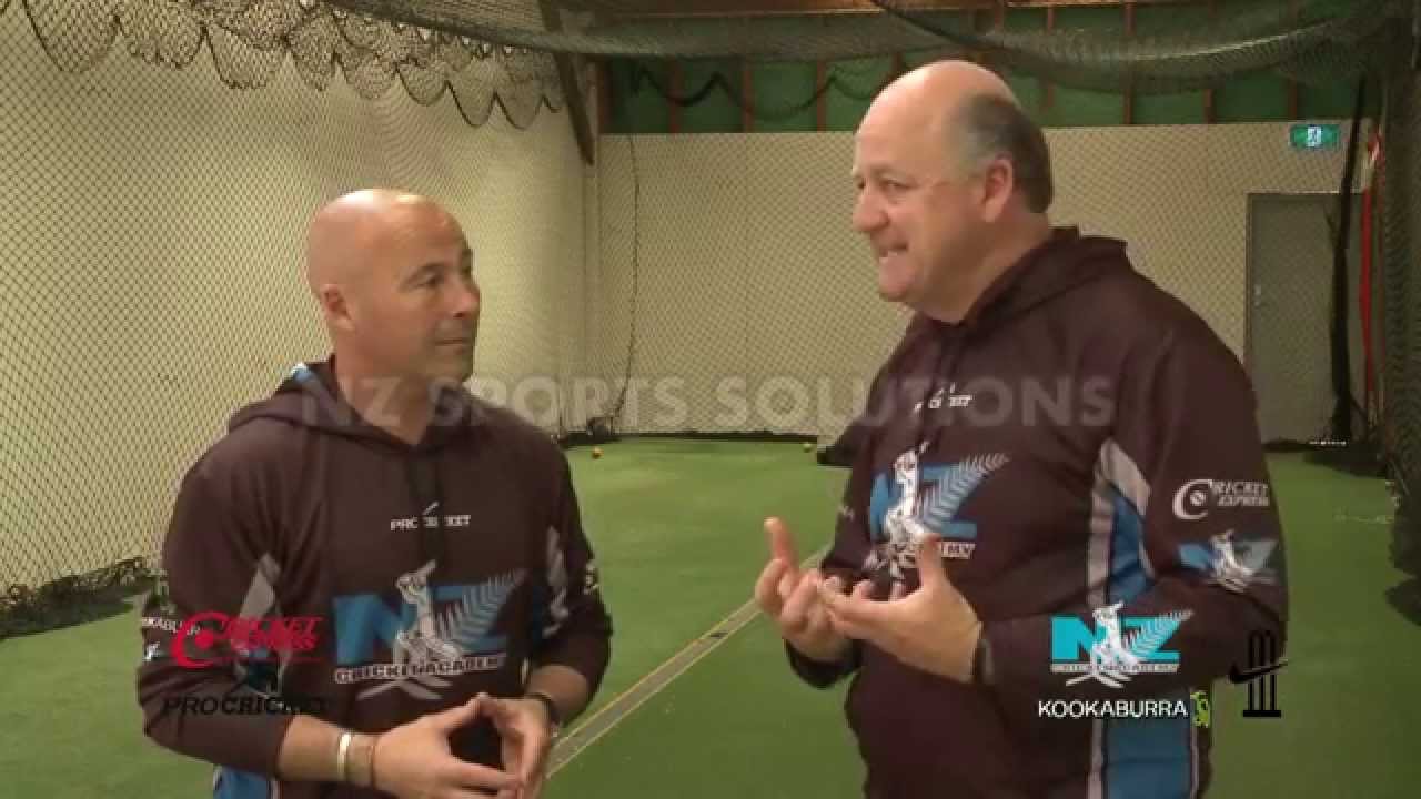How to Bat in Cricket by Mark Greatbatch and Martin Crowe - YouTube