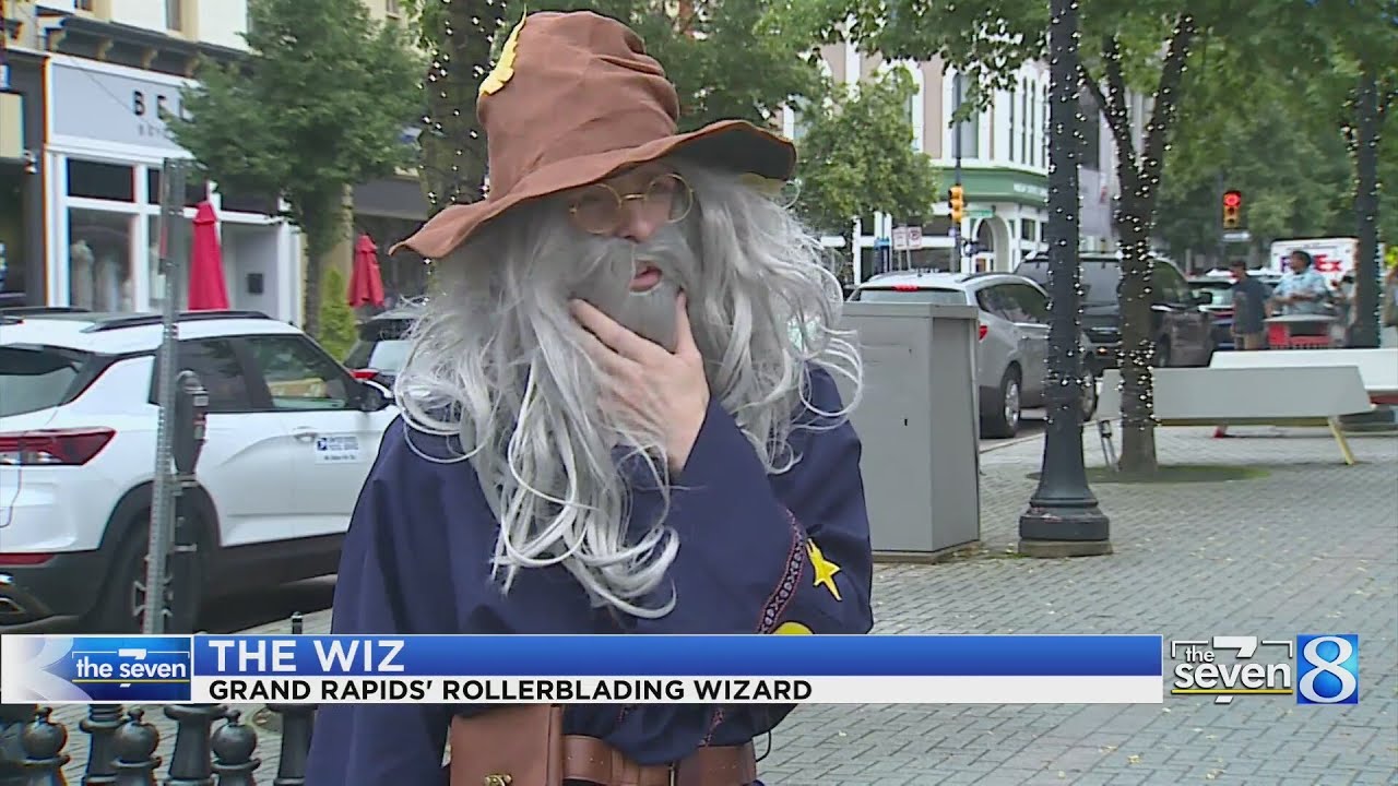 Rollerblading wizard charms downtown Grand Rapids - YouTube