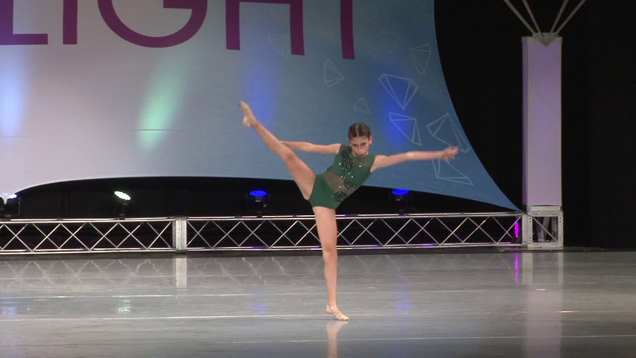 Sydney Esmailbeigi Teen Contemporary Solo-Spotlight Dance Competition 2018 - YouTube