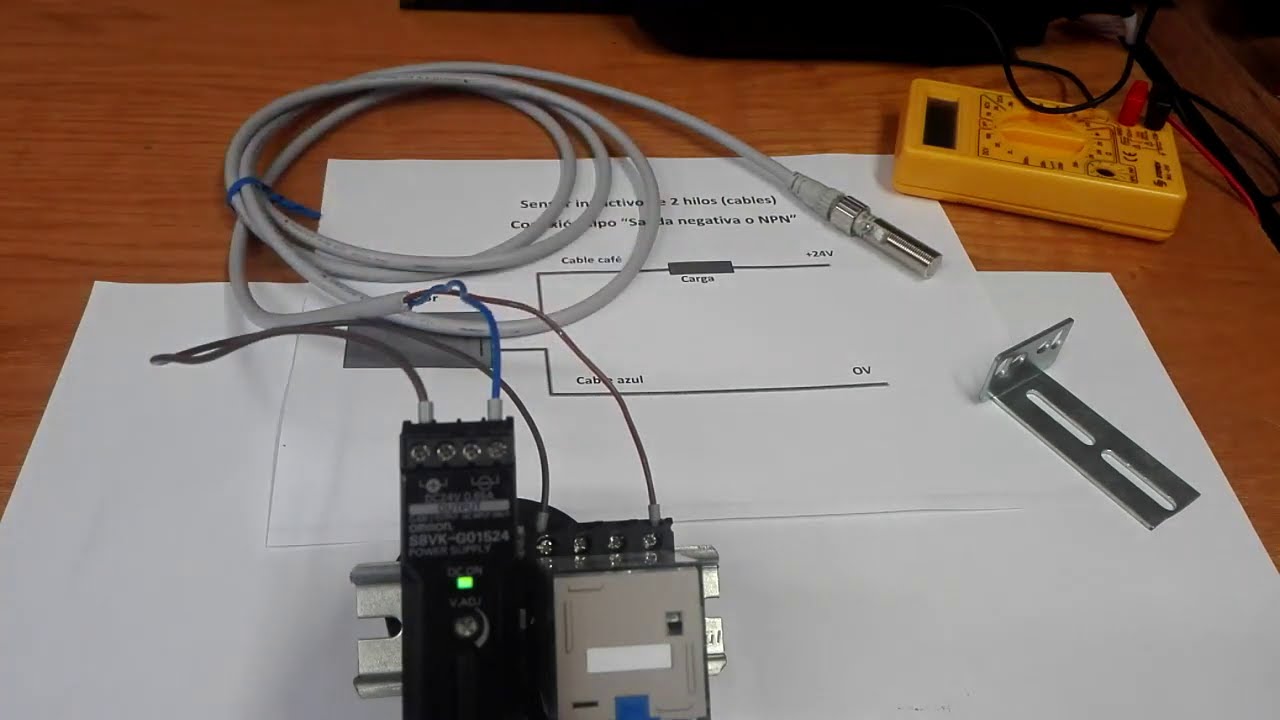 Conectar sensor inductivo de 2 hilos - YouTube
