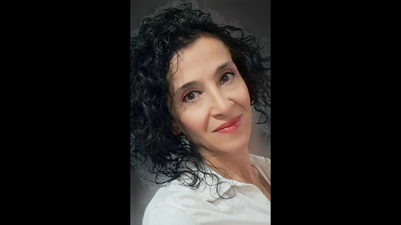 MARIA PATRIZIA CRUPI "ORIENTE MON AMOUR" MOONART GALLERY 2025 - YouTube