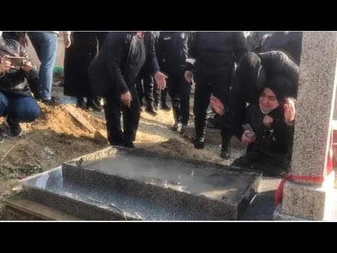 Gecə şəhid valideynləri qəbristanlığa yığılıb etiraz etdilər.