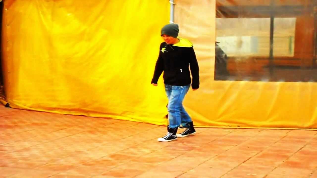 Pretty boy shuffle - YouTube