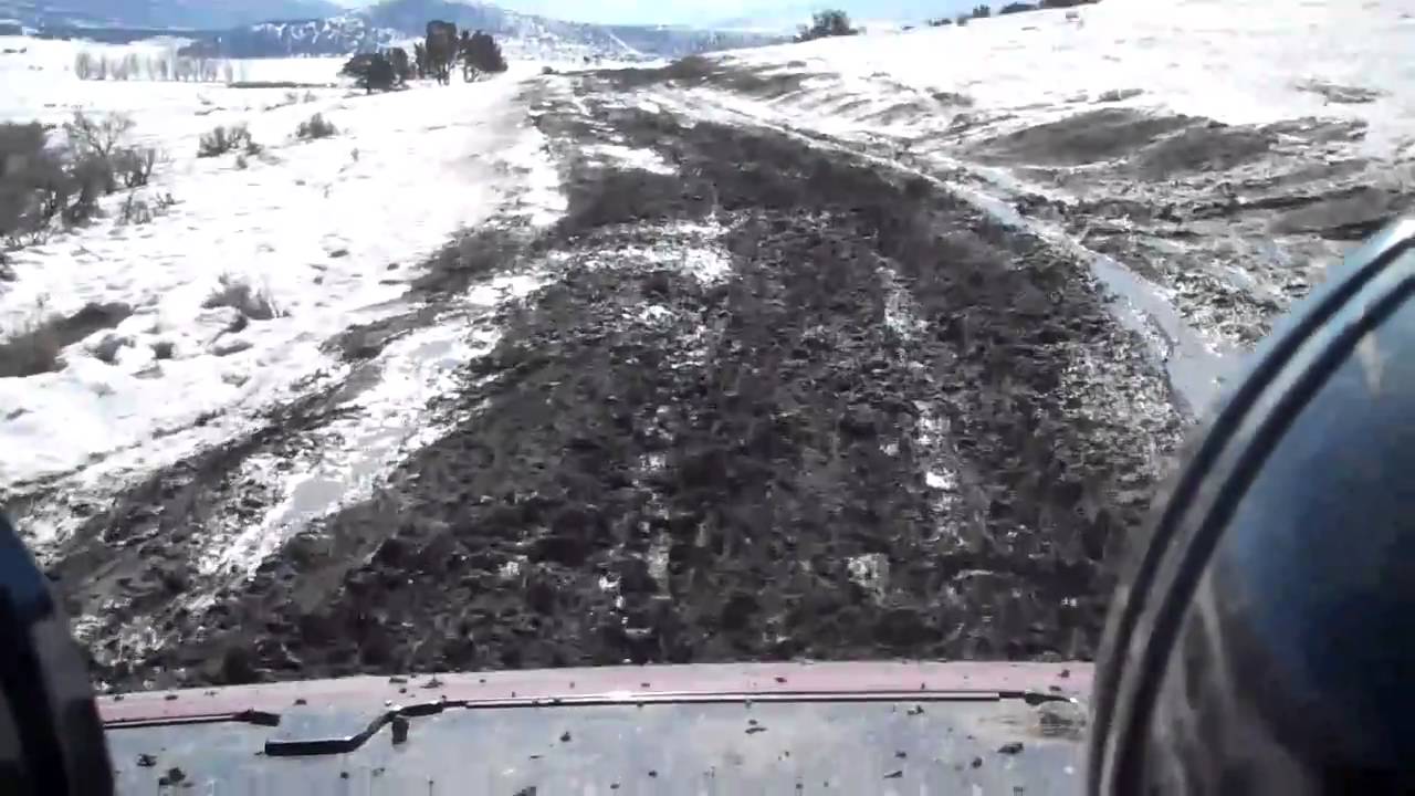 Nissan Pathfinder Off Road Mudding 4x4 - YouTube