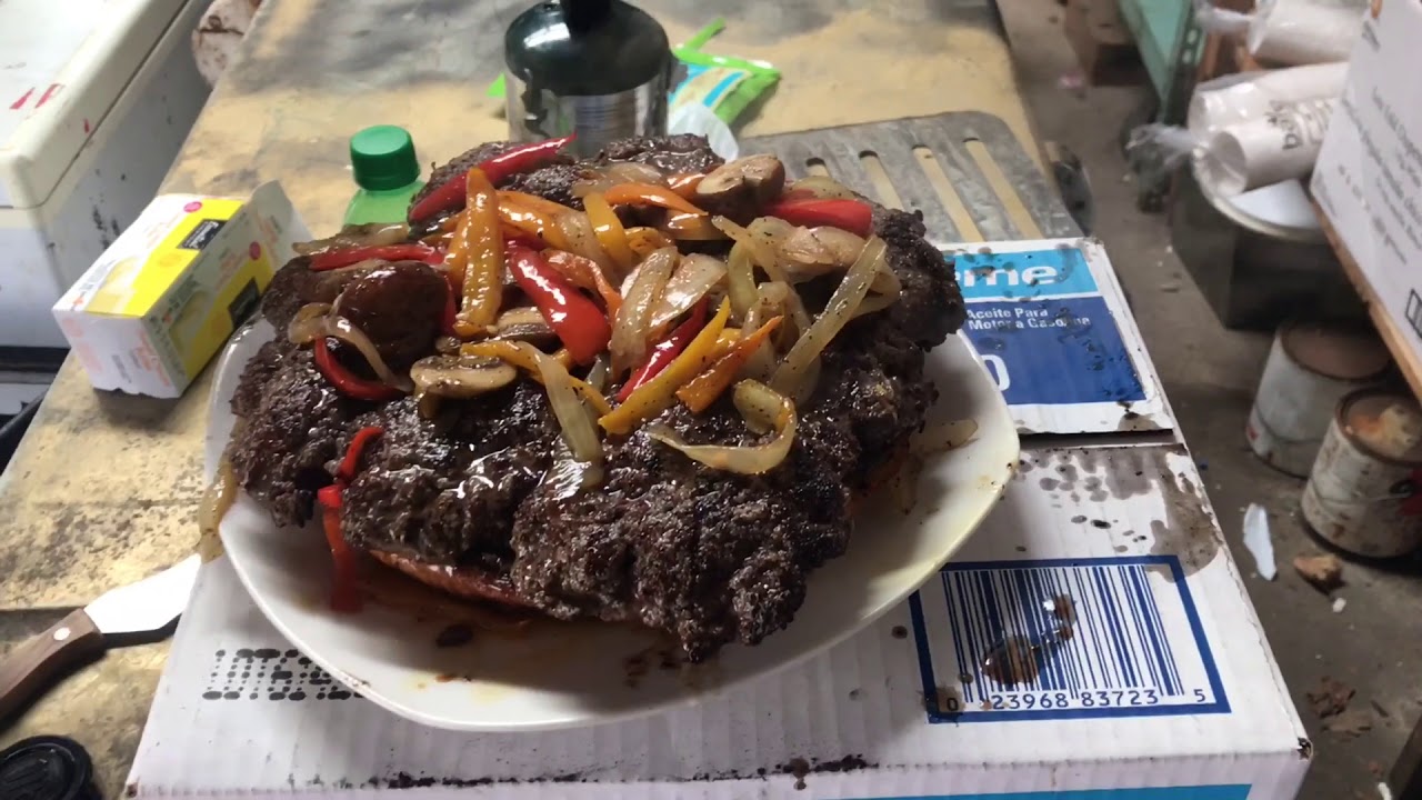 EPIC 2lb Burger!! - YouTube