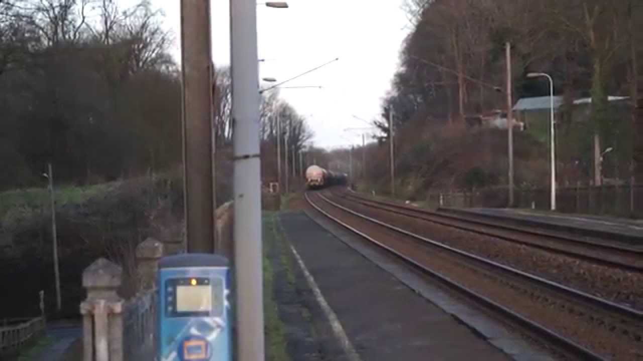 [PARIS - LE HAVRE] ]train de fret chimique tiré par la class 66208 ...