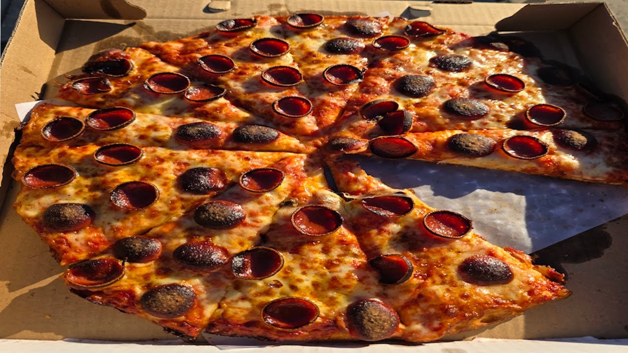 Say Cheese Pizza Co | Pepperoni Pizza Review! - YouTube