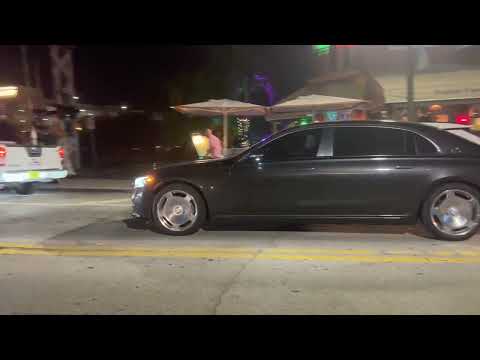 Maybach S60 Mercedes Is $320,000 of Magnificence Rolling On Wheels
