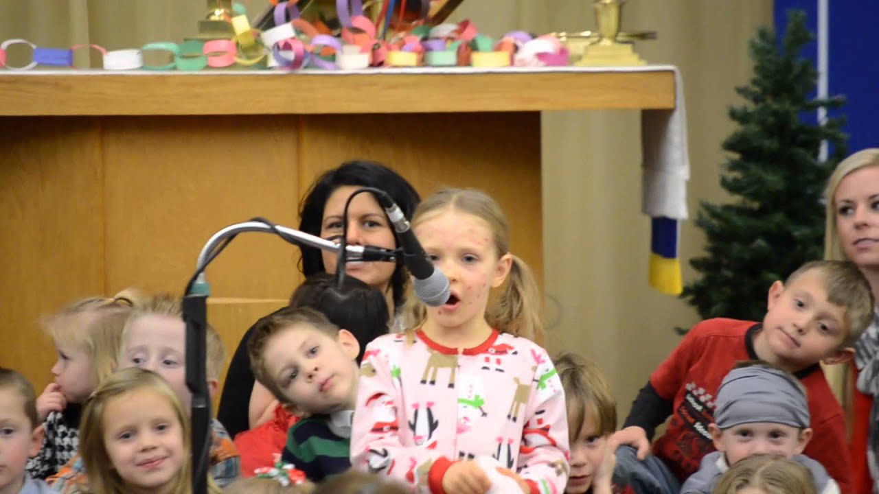 Avery's Christmas Show - YouTube