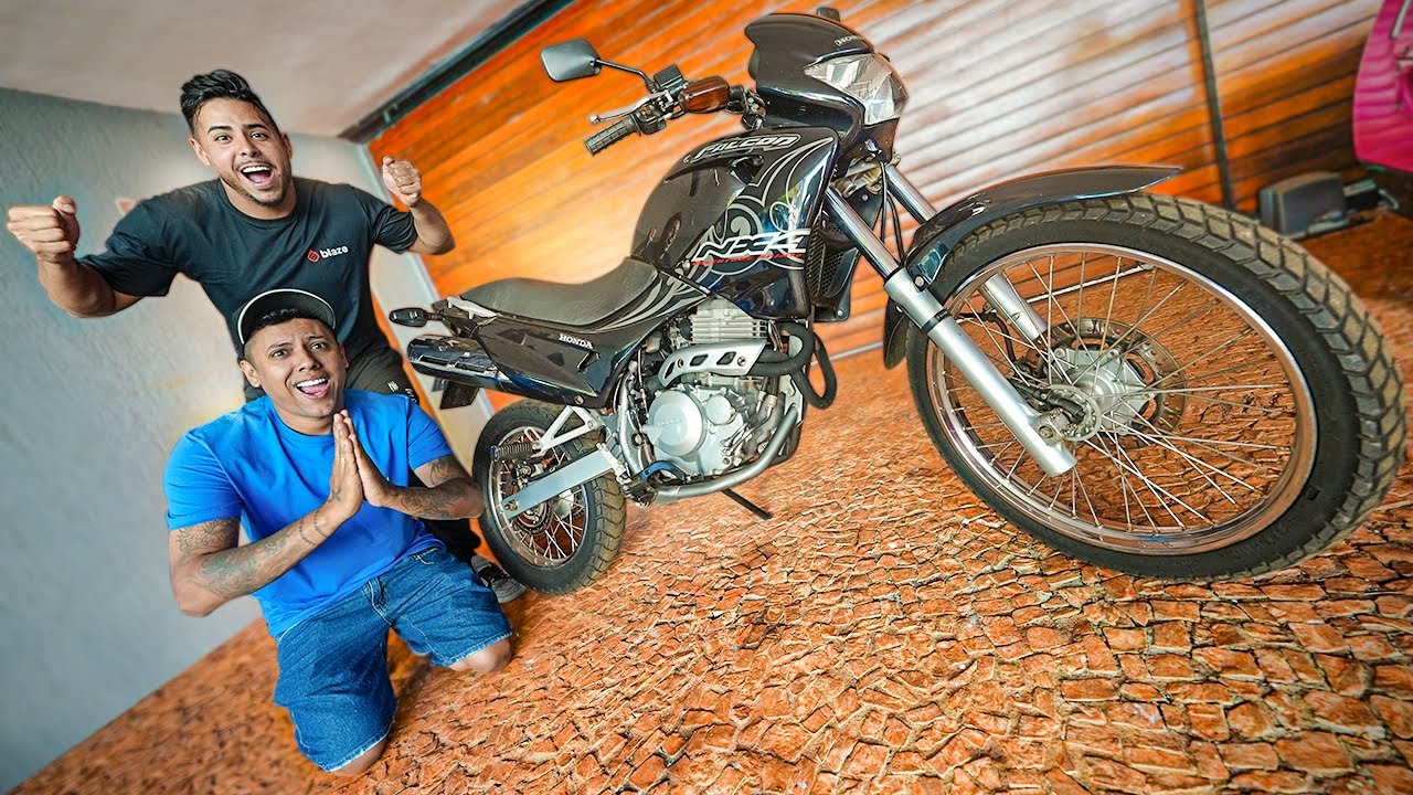 DEI UMA NOVA MOTO PARA MEU AMIGO ROMA DEPOIS DE ANOS - YouTube