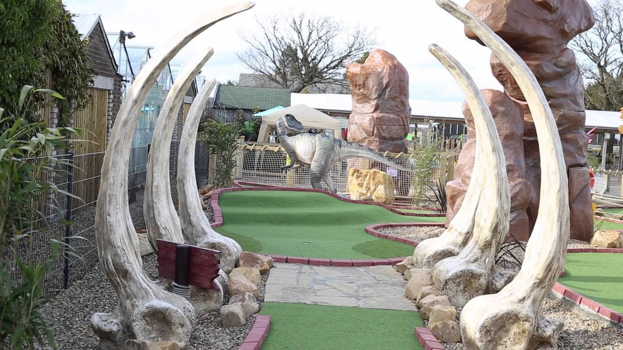 Dinosaur Encounter Mini Golf Morpeth (Heighley Gate) - YouTube