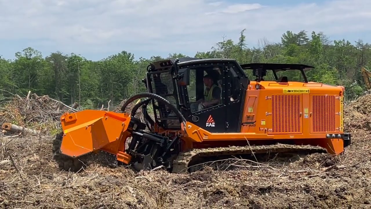 FAE PT-300 Tracked Carrier with 300/SC Stump Cutter/Grinder Attachment ...