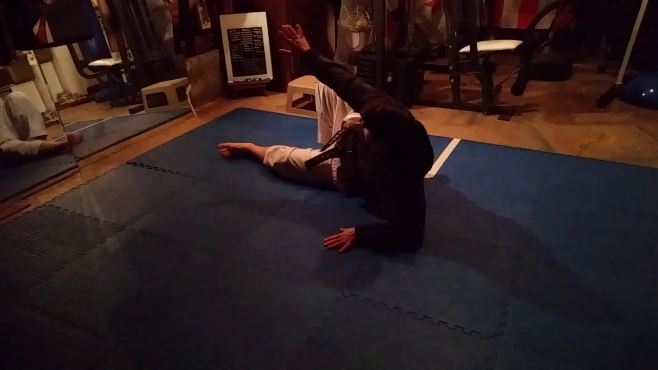 Forward Roll Breakfall To Getting Up In Base - YouTube