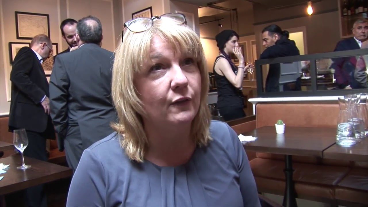 Fiona Daly talking about The Magic Circle - YouTube