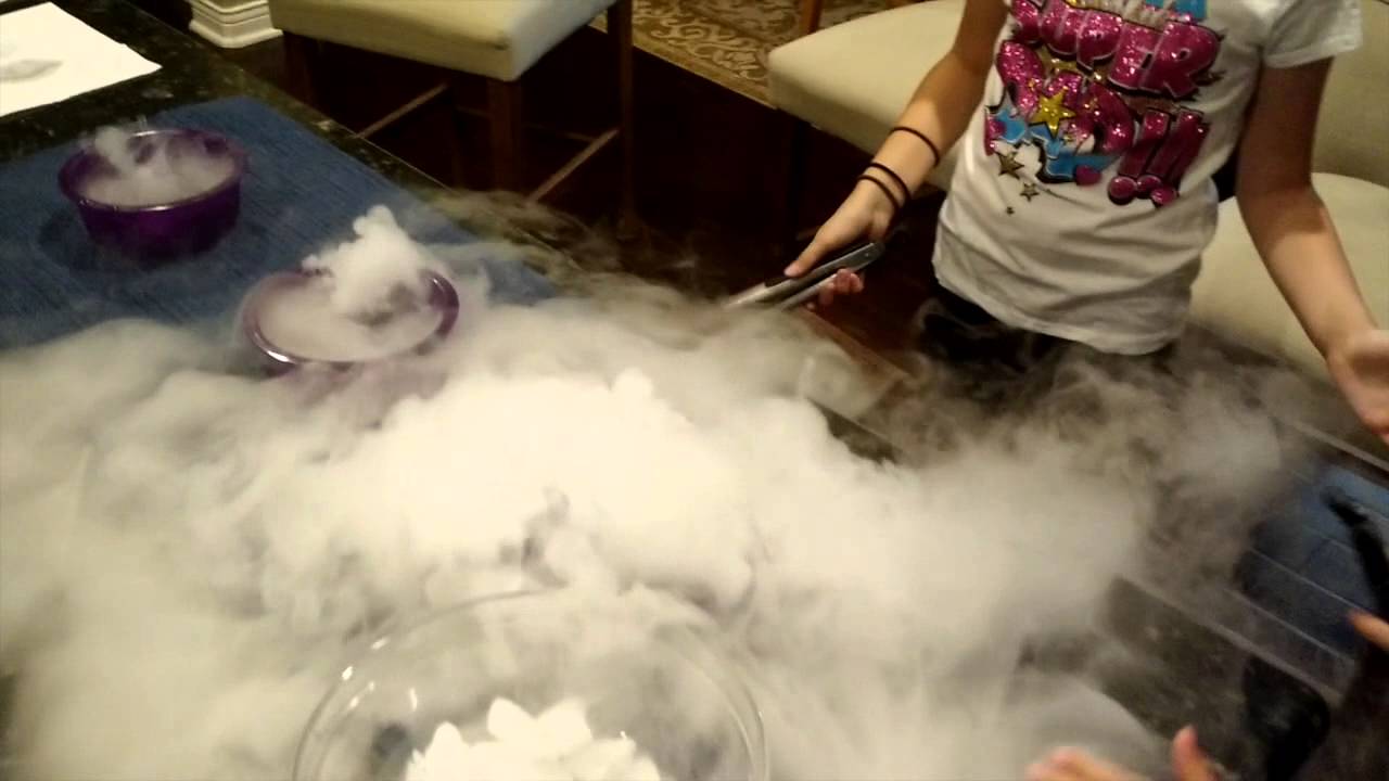 Fun With Dry Ice - CoolScienceForGirls - YouTube