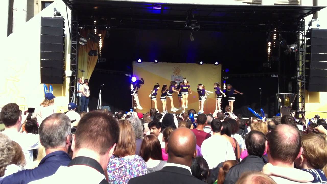 NSJ Cheerleading routine Olympic torch Nottingham - YouTube