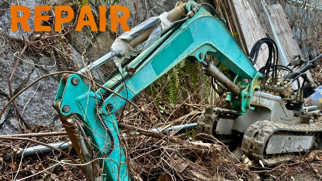 Reawakening a Vintage Excavator: The Restoration Journey kobelco ss1 ...