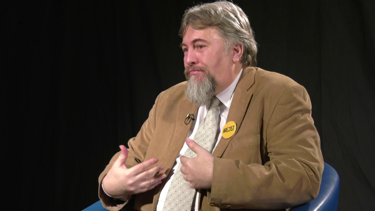 Adolescentii - despre blogging - cu Alin Cristea - YouTube