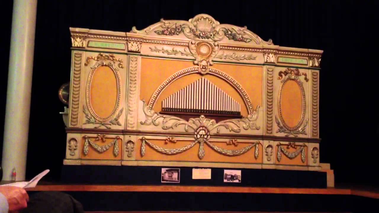 96 keyless Ruth concert organ style 39 plays 'Du und Du Walzer' - YouTube