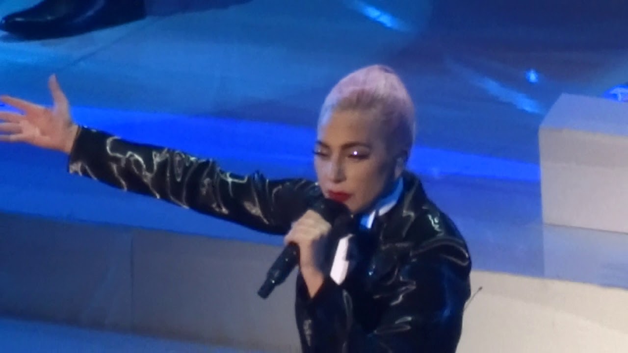 Lady Gaga - "Theme From New York, New York" (Live in Las Vegas 10-20-19 ...